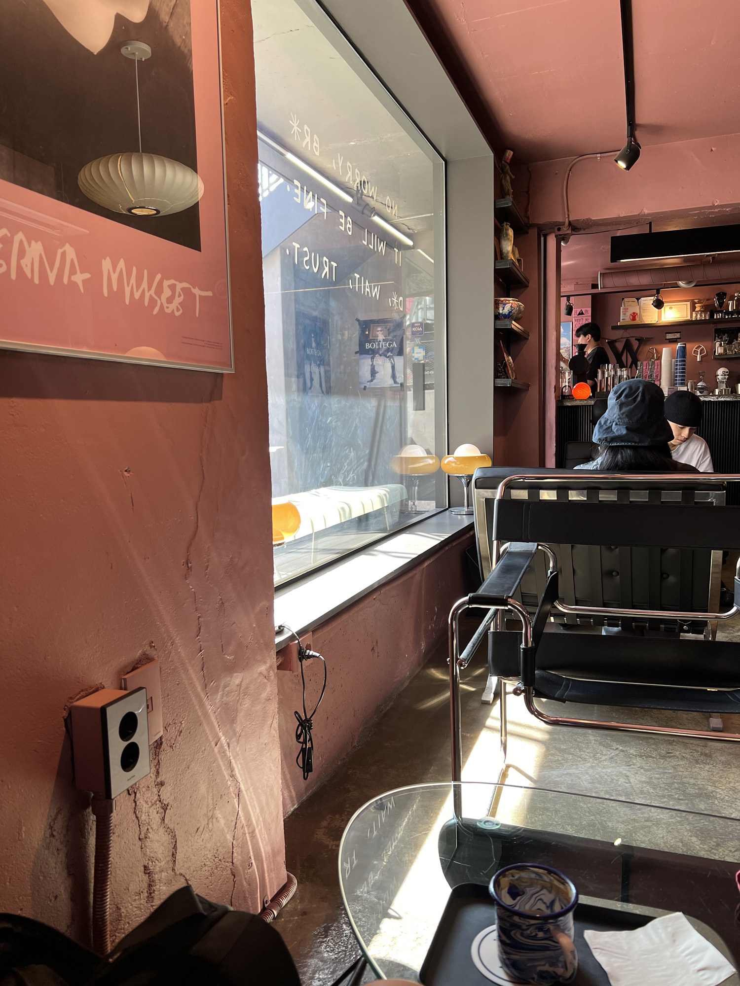 Nimbus coffee, cool coffee shop on Itaewon – EAT, BUY, TRAVEL (EBT)